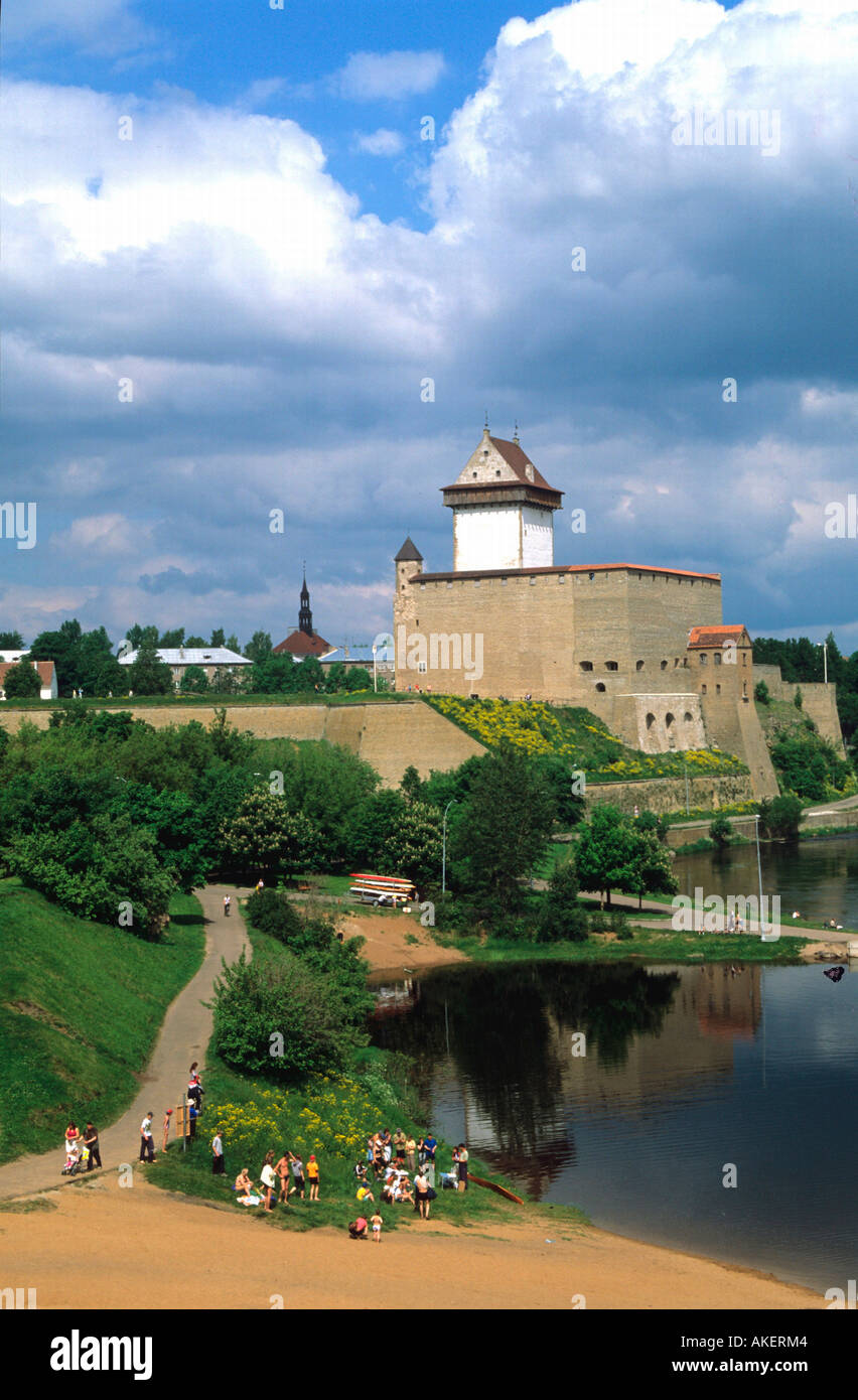 Narwa hi-res stock photography and images - Alamy