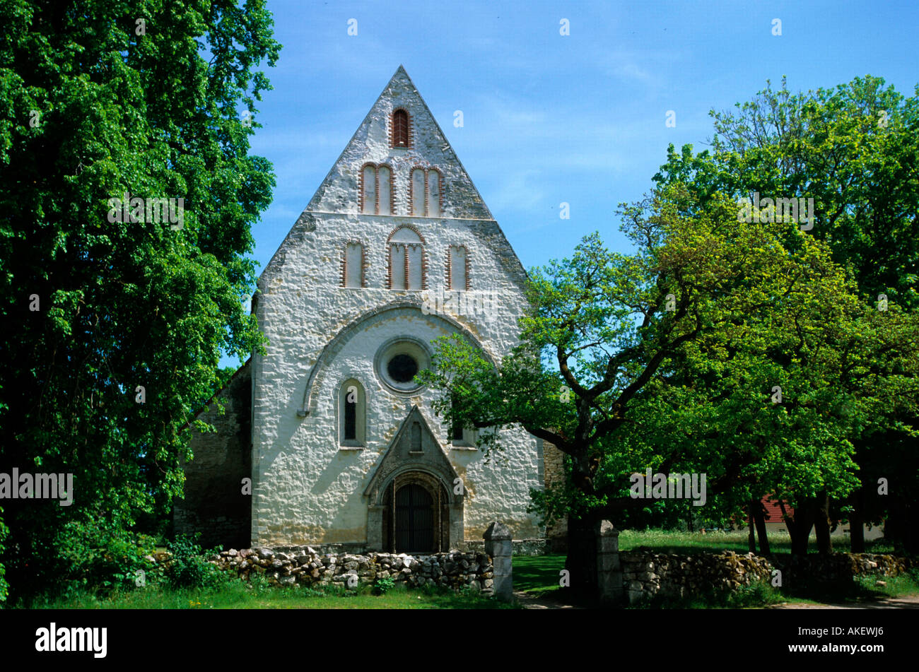Estland, Insel Saaremaa, Valjala, Wehrkirche. Die Steinkirche von ...