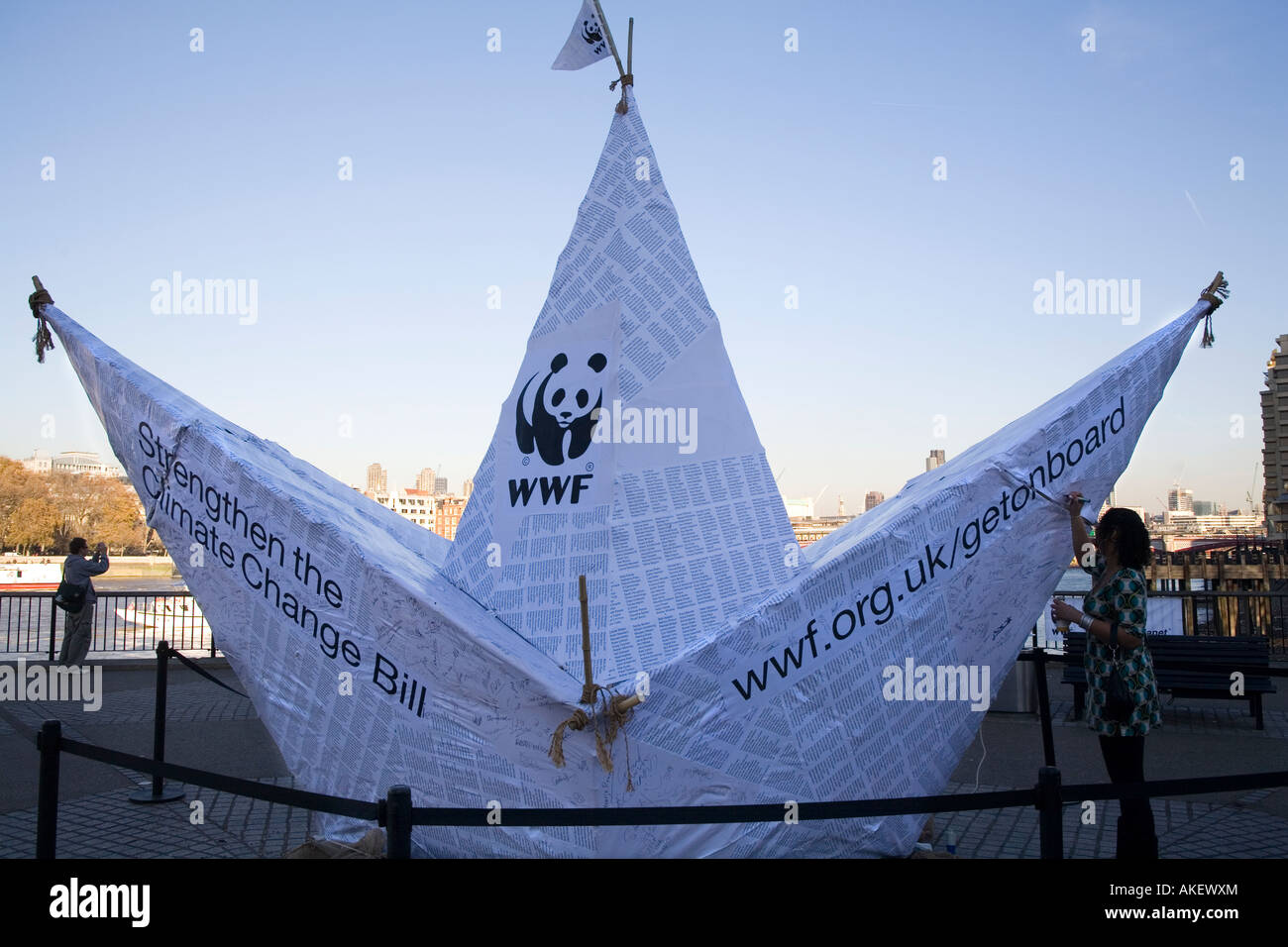 Wwf campaign hi-res stock photography and images - Alamy