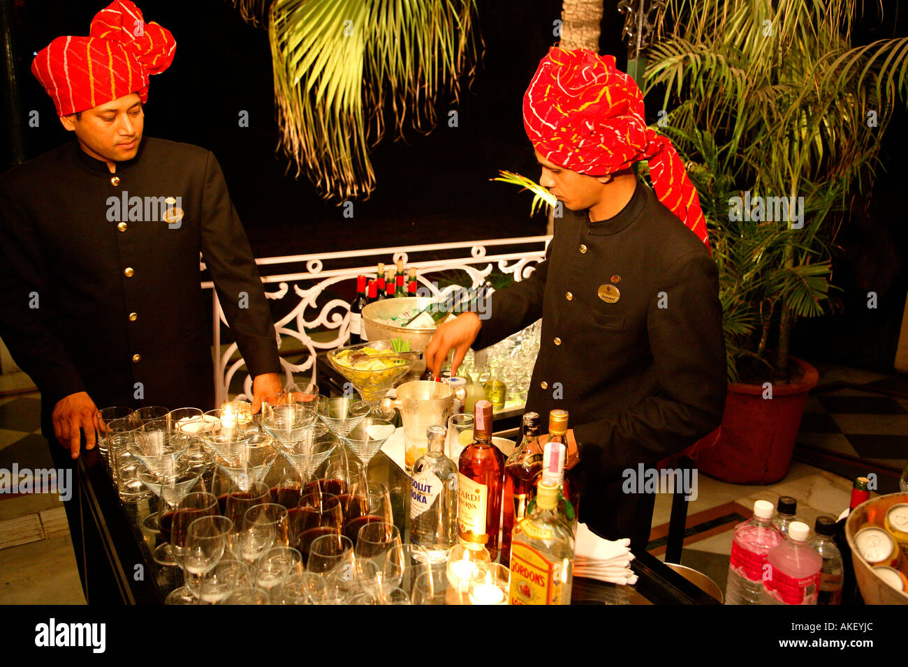 Delhi india nightlife hi-res stock photography and images - Alamy