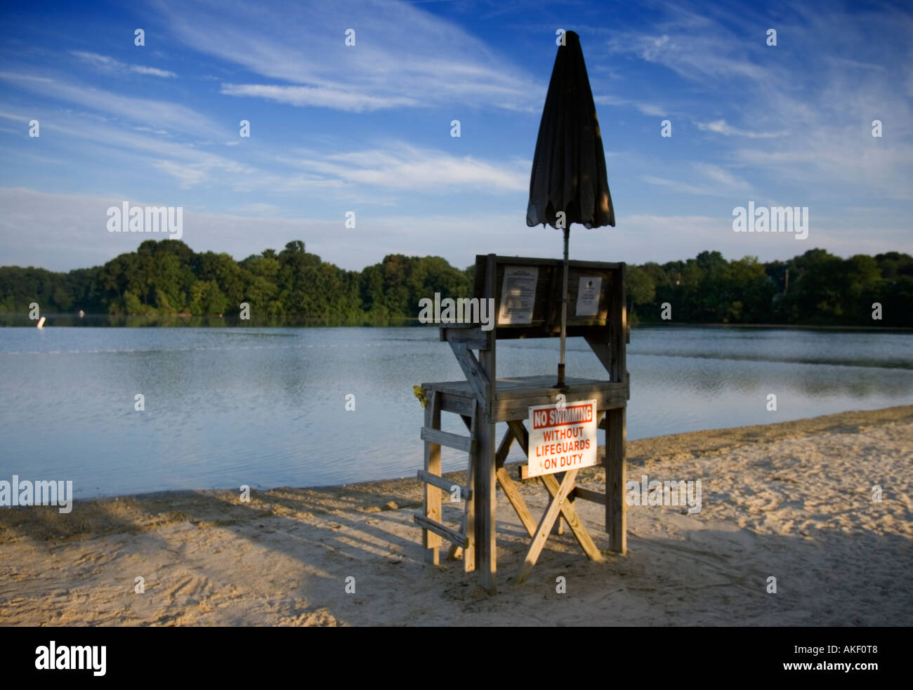 Lifeguard stand by the side of a lake Stock Photo - Alamy