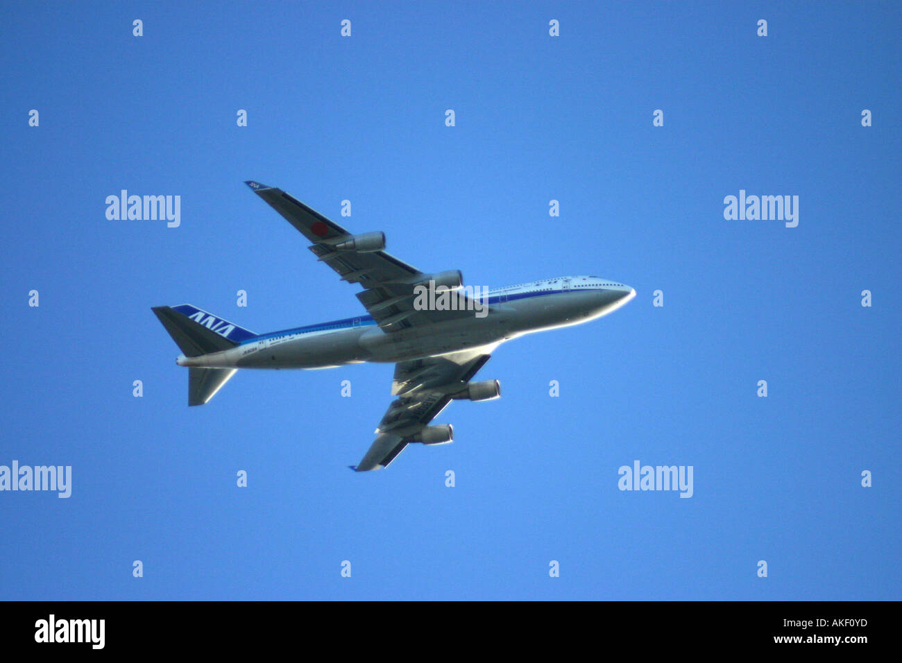 Moving airplane hi-res stock photography and images - Alamy