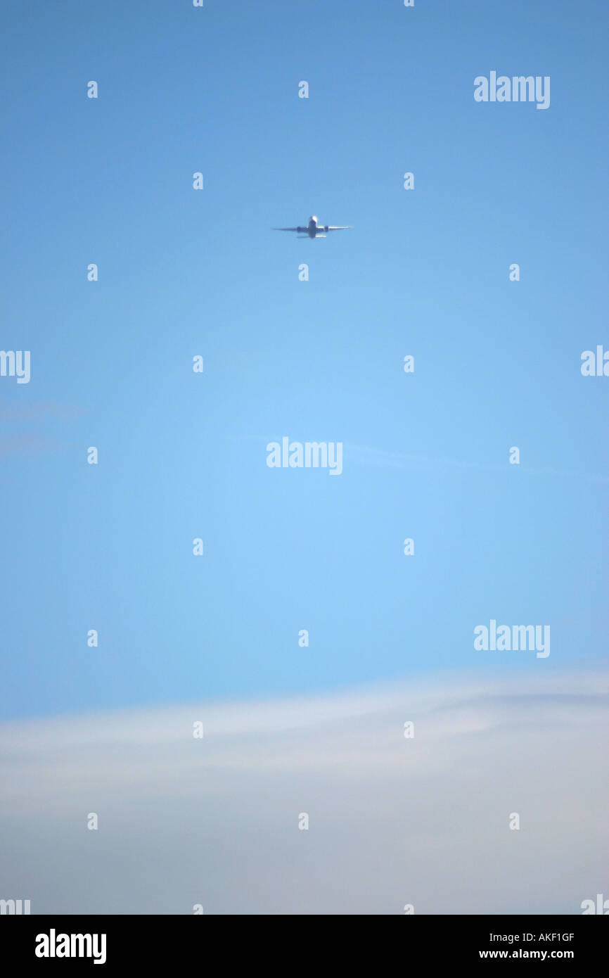 Approaching distance hi-res stock photography and images - Alamy