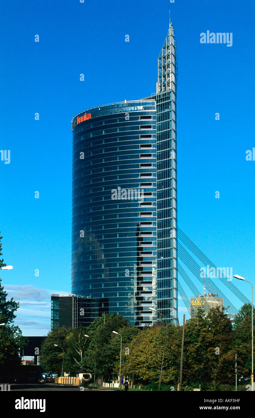 Lettland, Riga, Stadtteil Kipsala, der 2004 fertiggestellte Büroturm ...