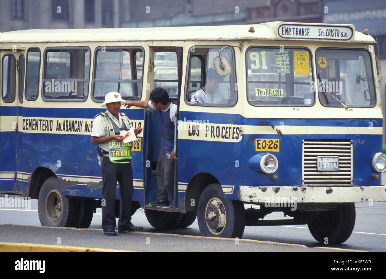 Policeman and bus hi-res stock photography and images - Alamy