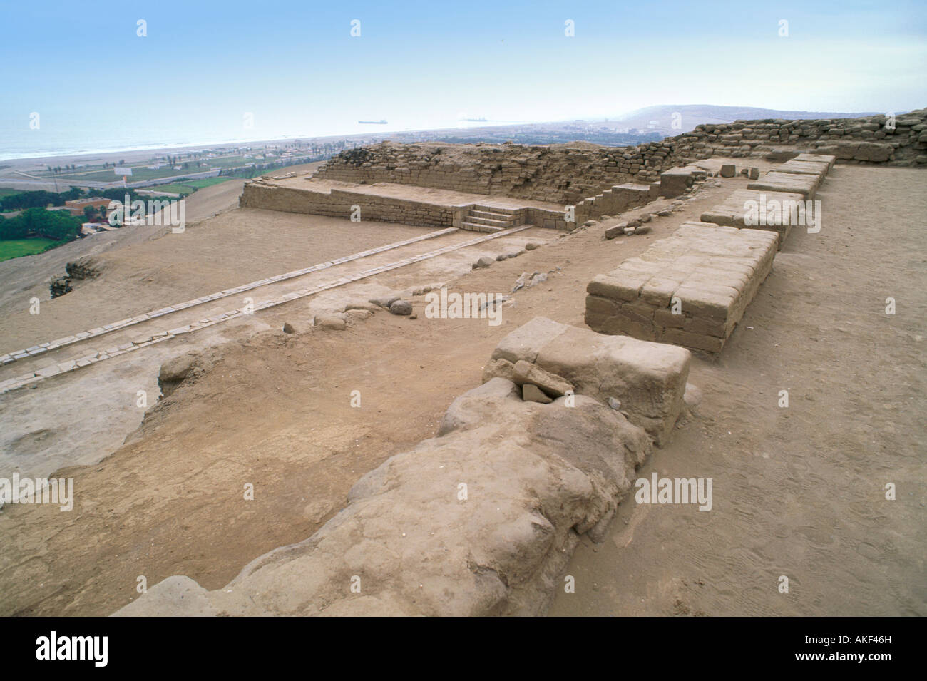 inca culture: sun temple, lima pachacamac, peru Stock Photo - Alamy