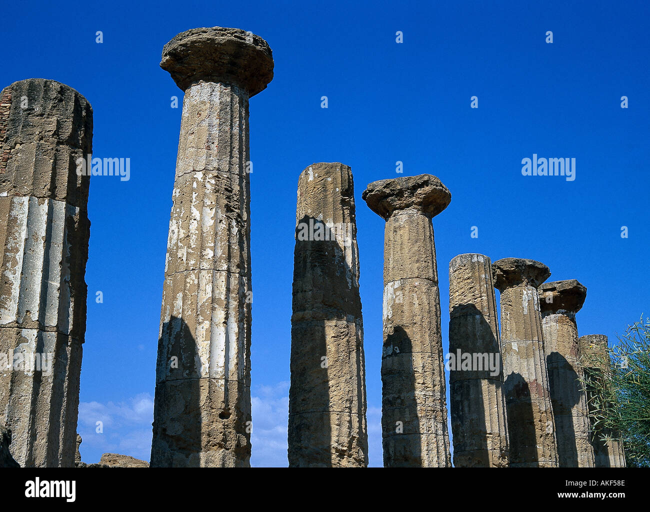 Ancient columns hercules temple hi-res stock photography and images - Alamy