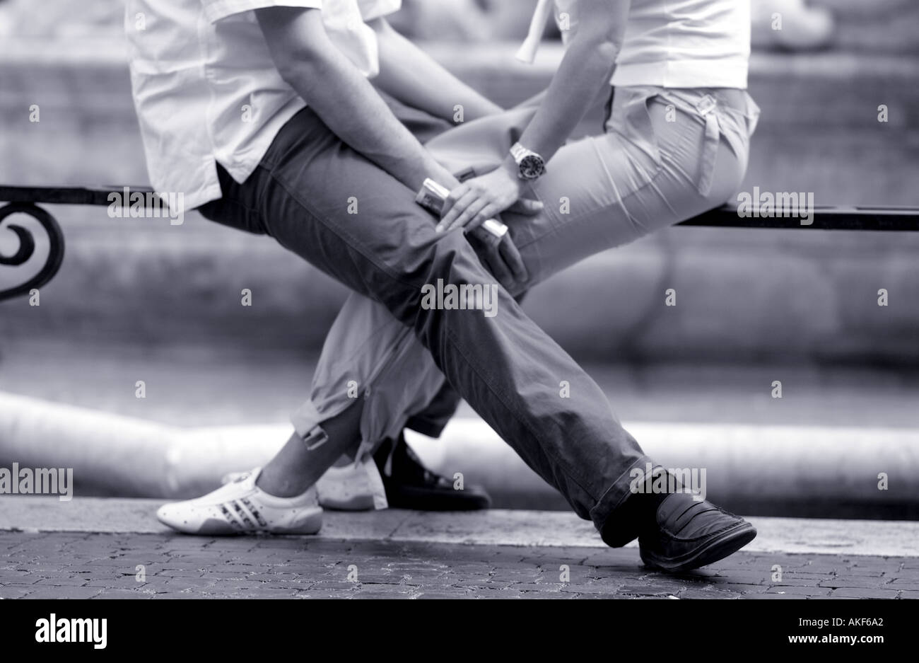 People sitting together hi-res stock photography and images - Alamy