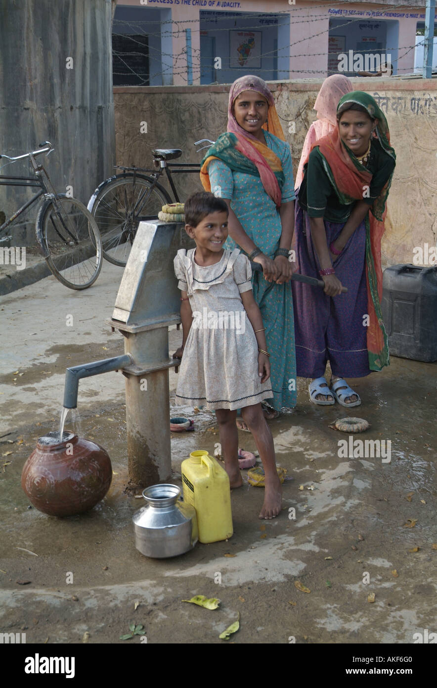 Women collecting water in Rajasthan India Stock Photo - Alamy