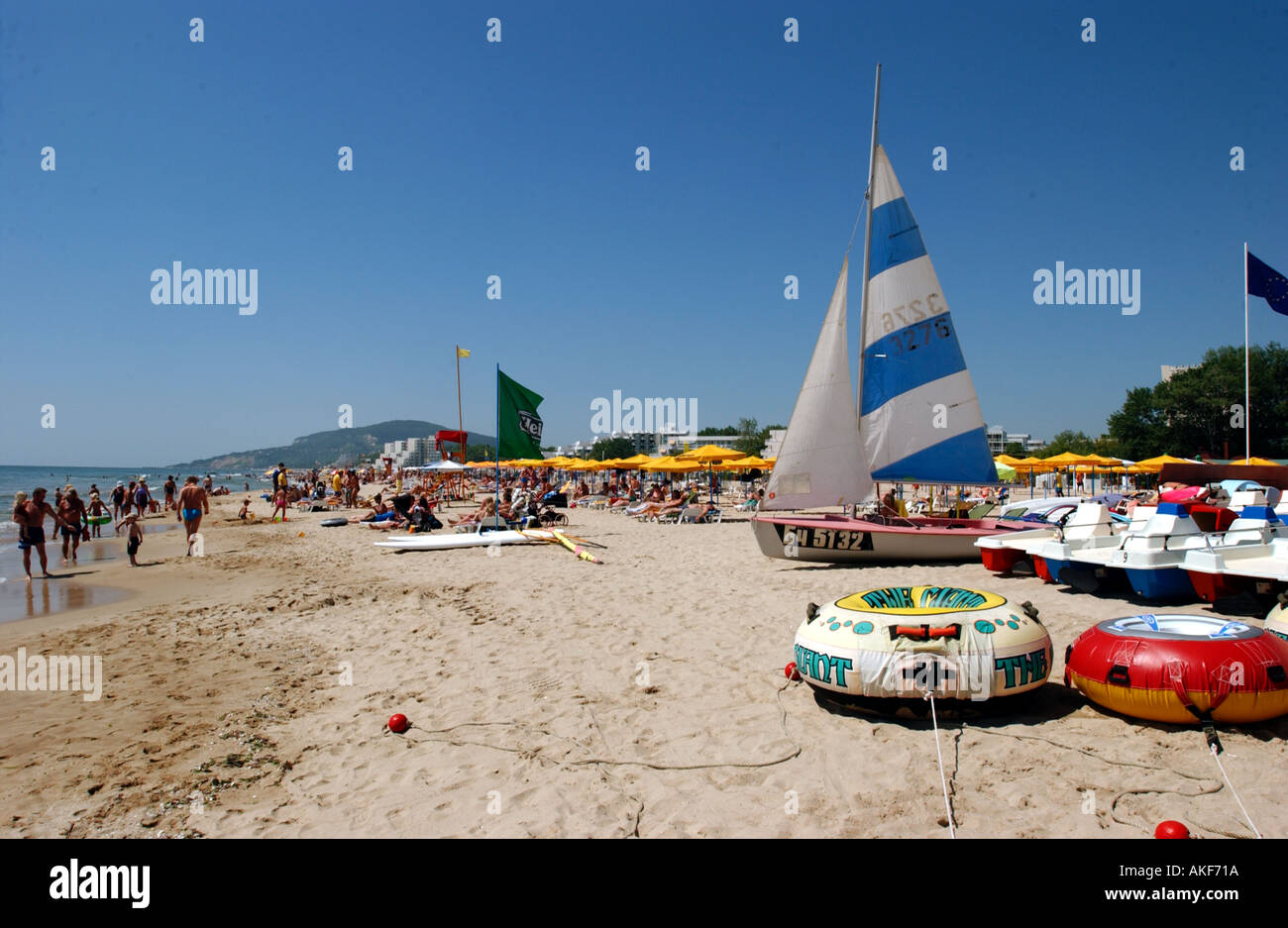 Albena beach hi-res stock photography and images - Alamy