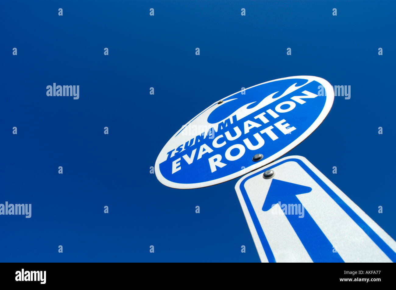 Real true Tsunami warning Traffic Sign in western Washington state in ...