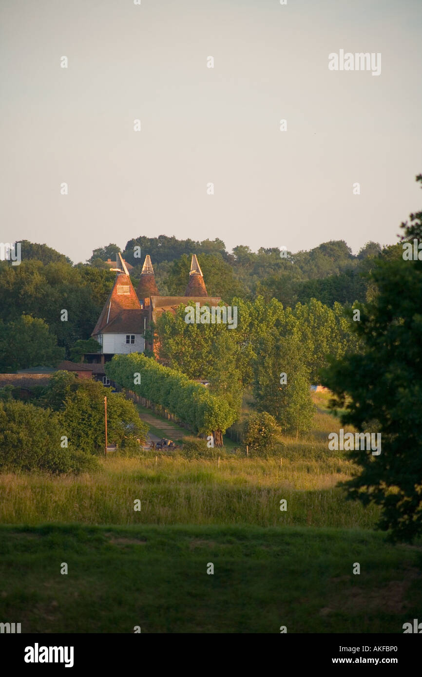 Bridge bodiam castle hi-res stock photography and images - Alamy
