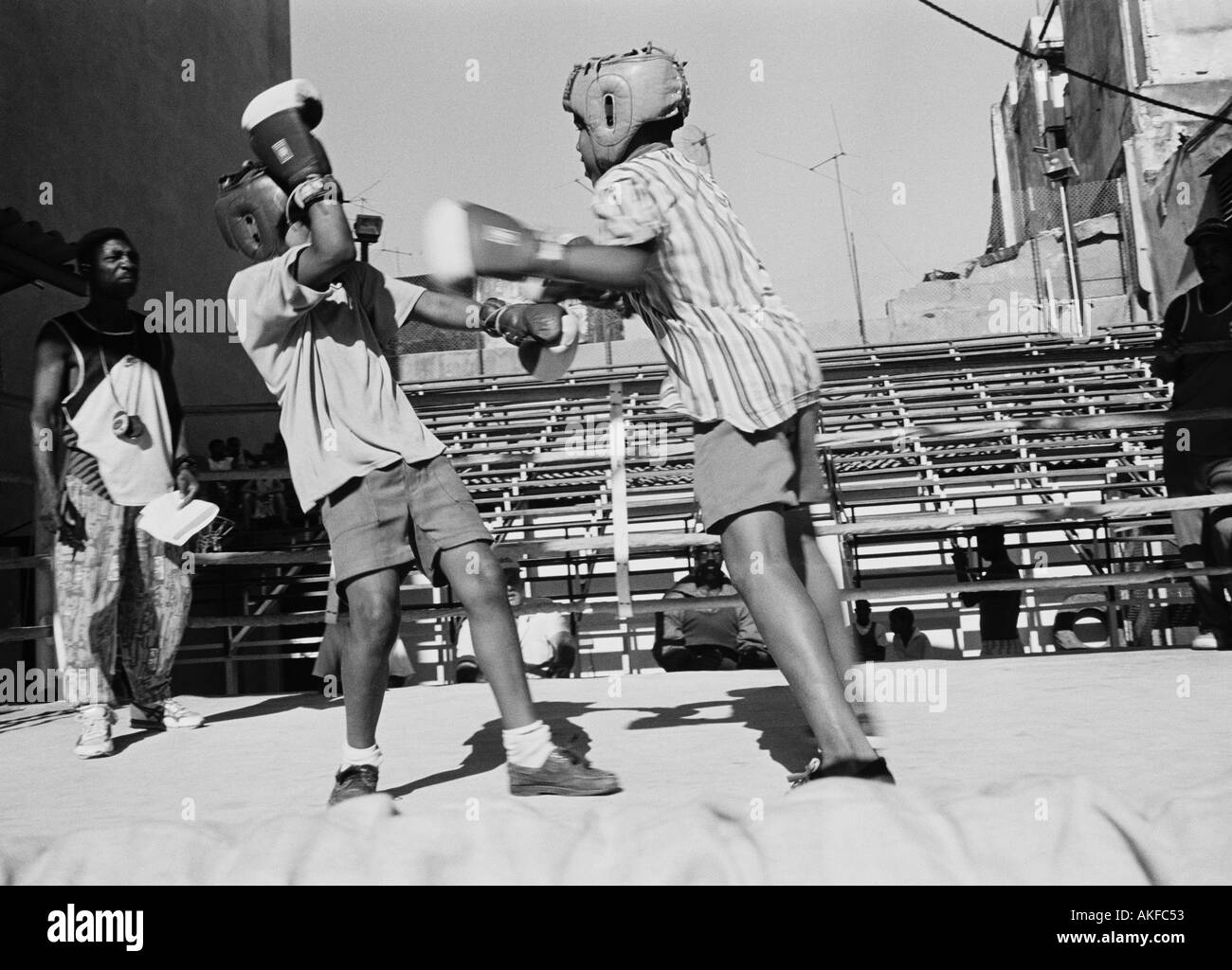 Cuba boxing school hi-res stock photography and images - Alamy
