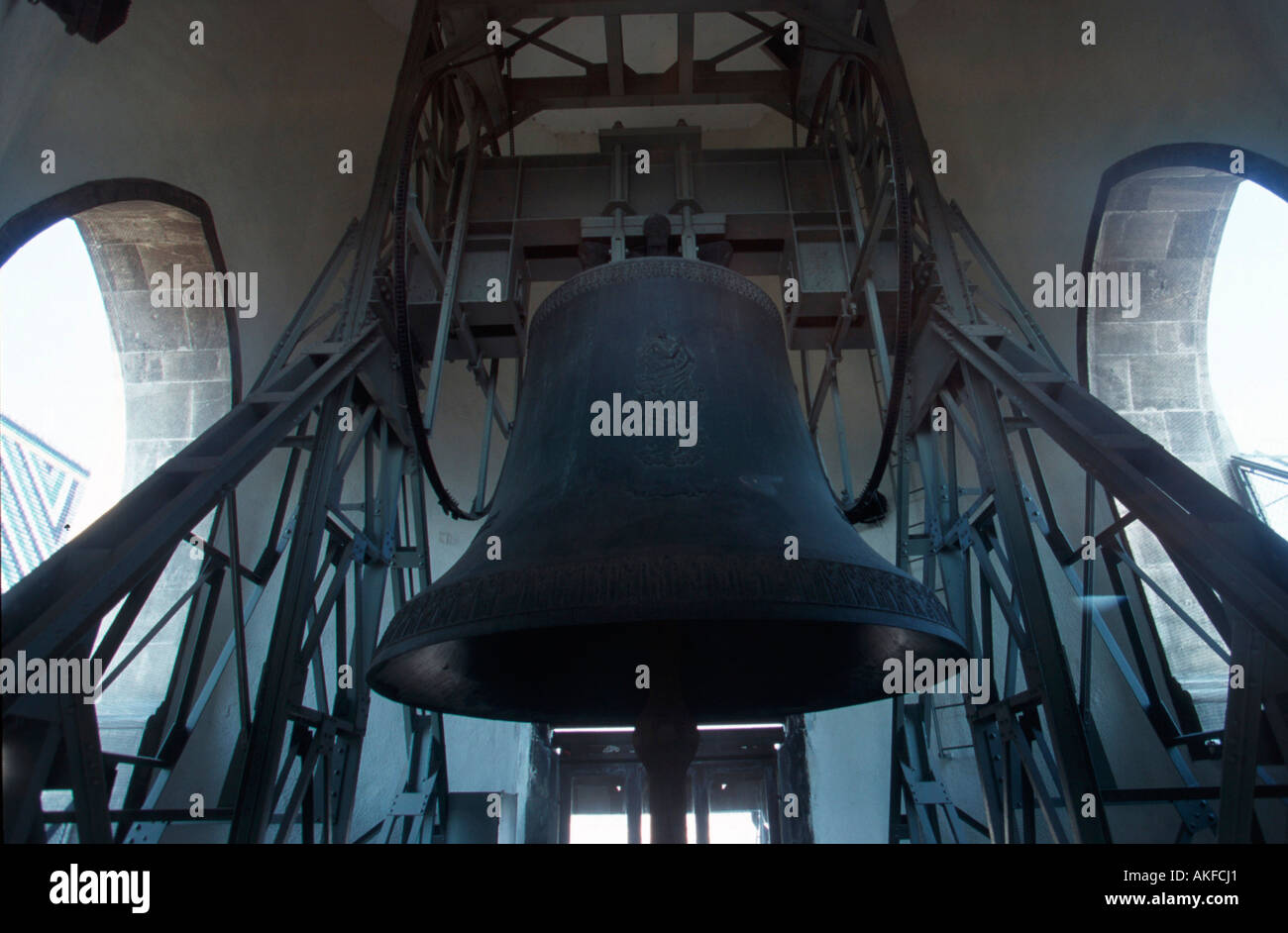 Stephansdom, Glockenstuhl der Riesenglocke 'Pummerin' im 'Steffl ...