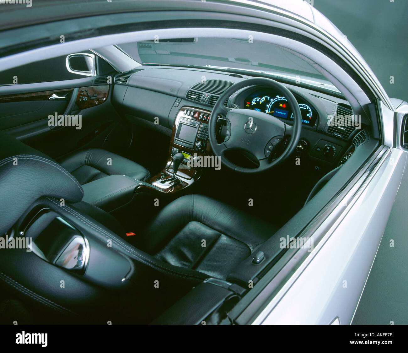 2001 Mercedes Benz CL 55 AMG V8 Stock Photo - Alamy