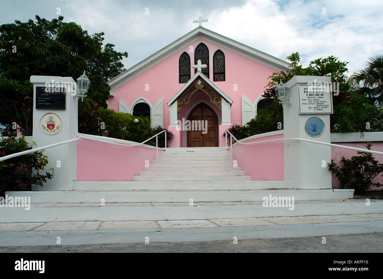 Bahamas harbour island church hi-res stock photography and images - Alamy