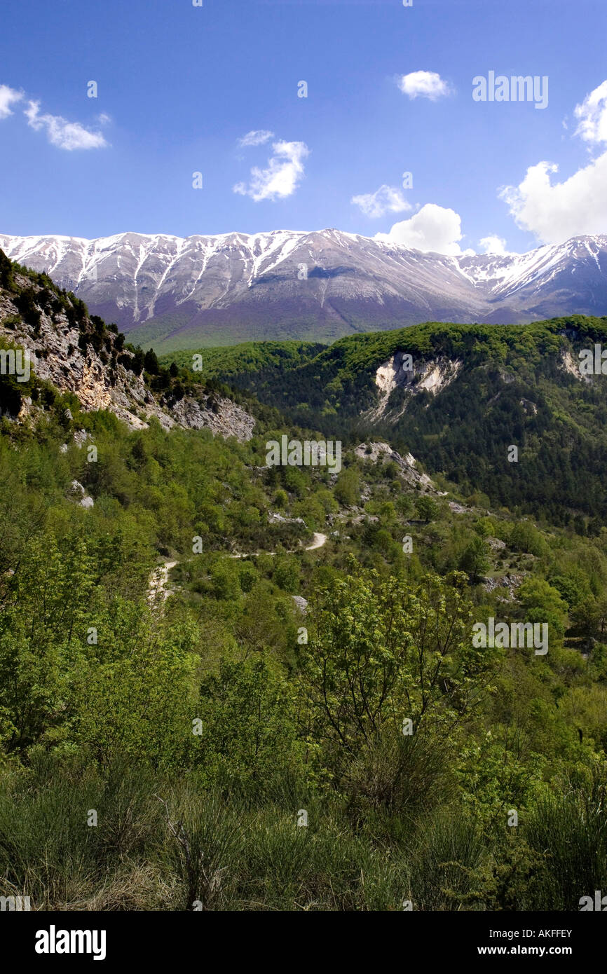 Majella chain between Passo San Leonardo and Campo di Giove, Abruzzo ...