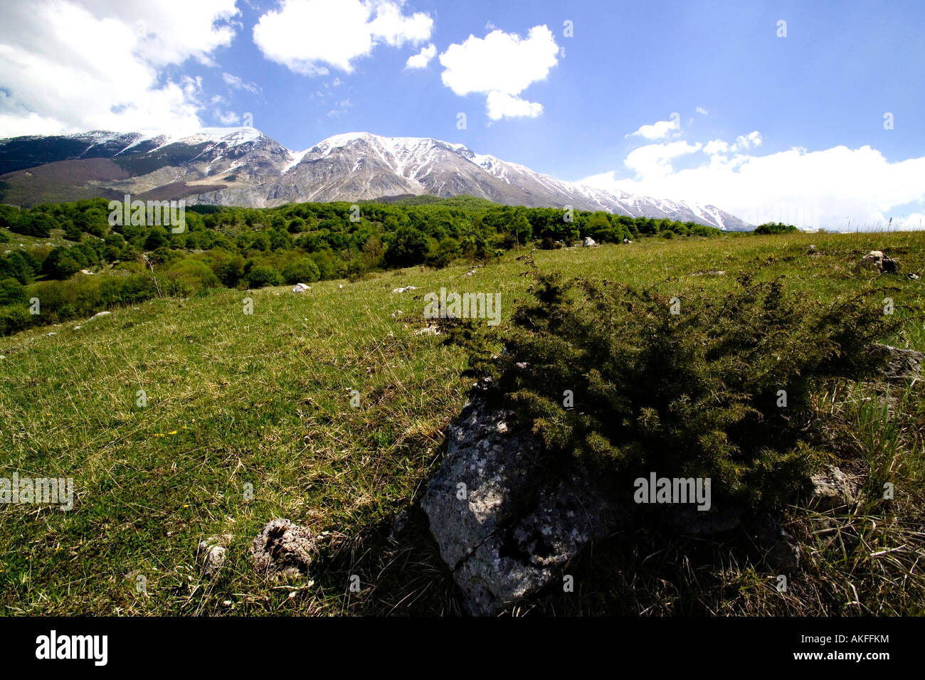 Majella chain between Passo San Leonardo and Campo di Giove, Abruzzo ...