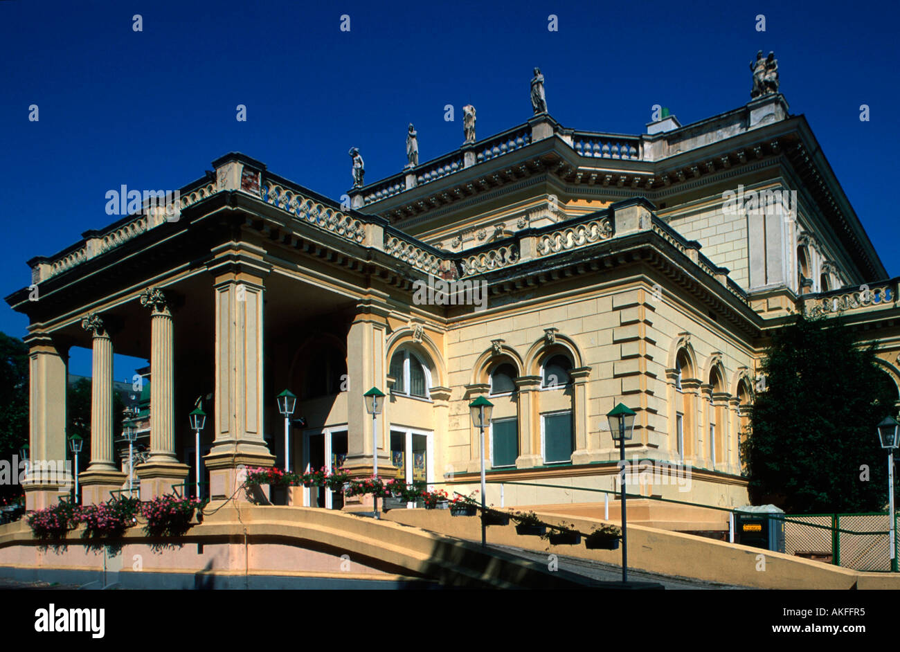 Wien 1, der Kursalon erbaut im italienischen Renaissancestil nach den Plänen von Johann Garben ...