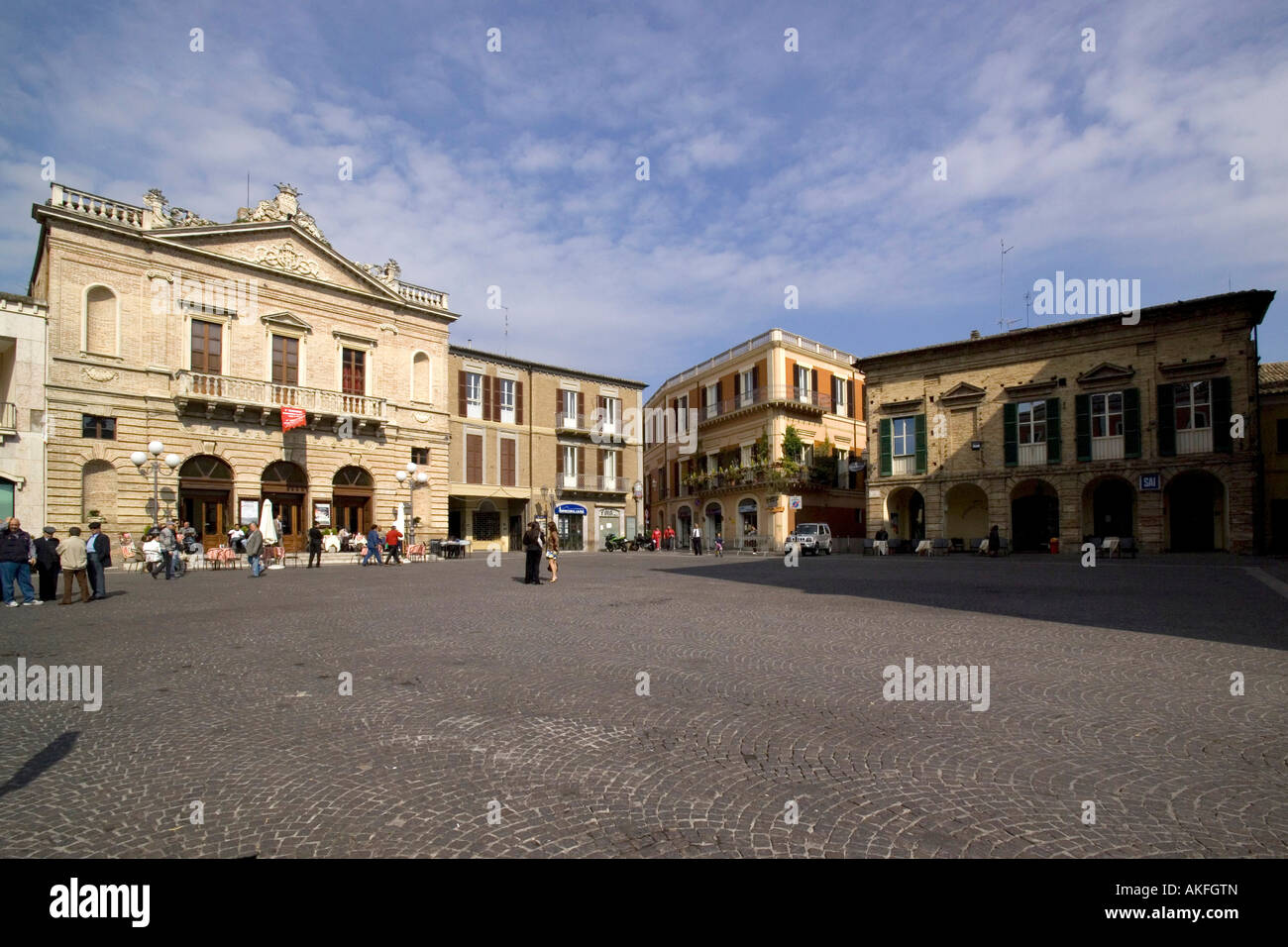 Cathedral square, Atri, Abruzzo, Italy Stock Photo - Alamy
