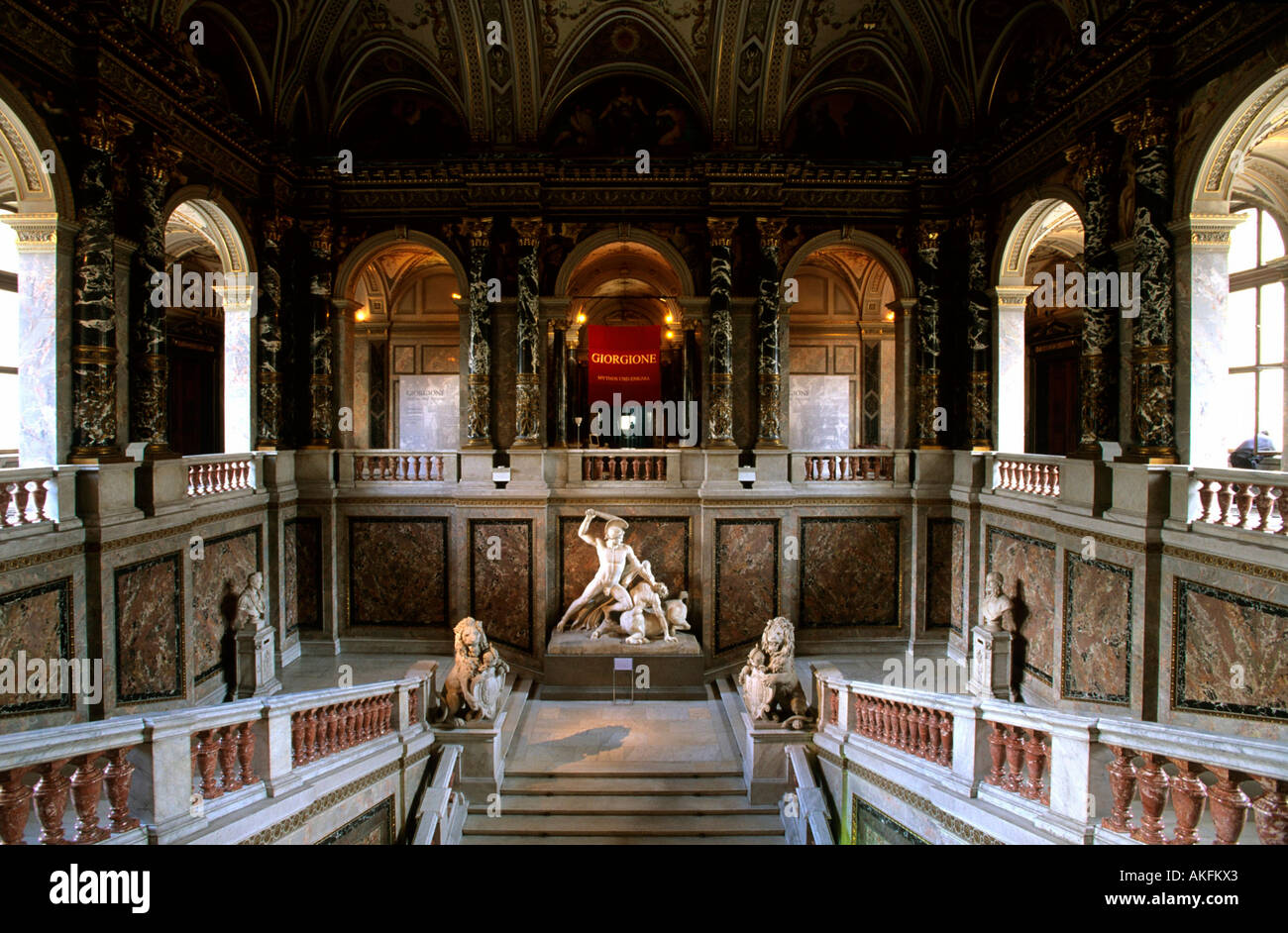 Österreich, Wien I, Prunkstiege im Kunsthistorischen Museum mit der ...