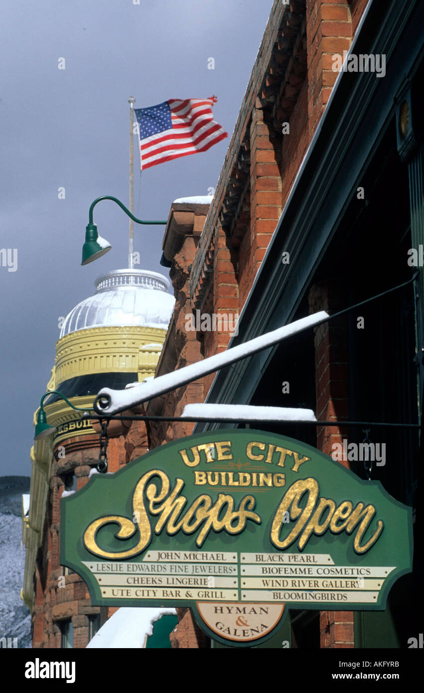 Elks building hi-res stock photography and images - Alamy