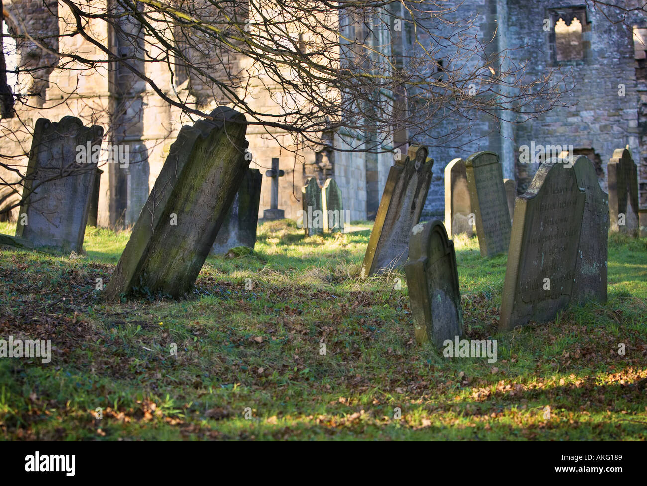 Graveyard Uk High Resolution Stock Photography and Images - Alamy