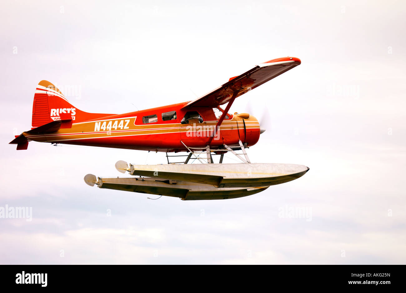 Flying service hi-res stock photography and images - Alamy
