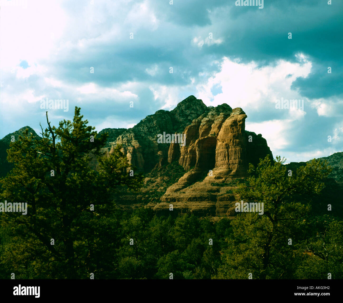 Rock spires of sedona hi-res stock photography and images - Alamy