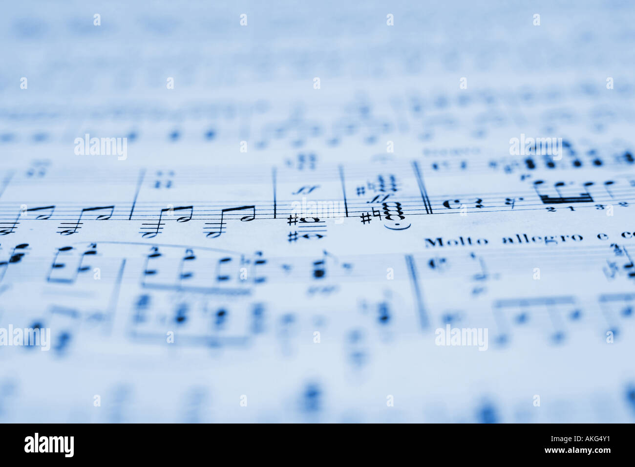 Music notes sheet hi-res stock photography and images - Alamy