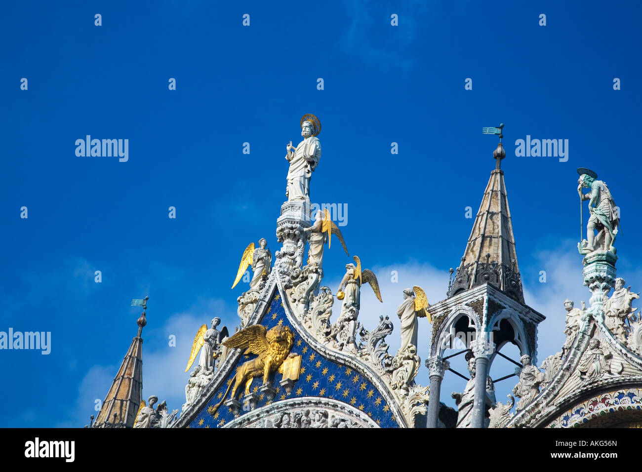 Statue of st mark with angels hi-res stock photography and images - Alamy
