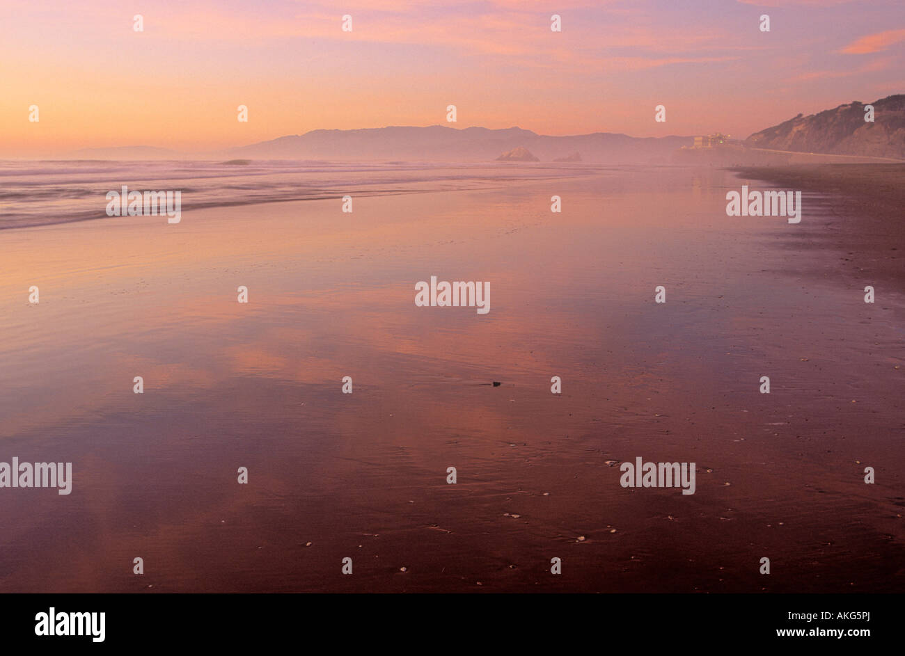 Sunset over Ocean Beach in the Golden Gate National Recreation Area ...