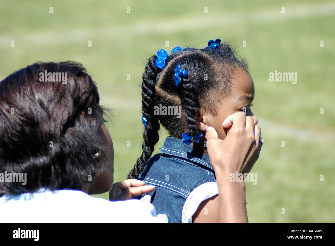 African american hair beads hi-res stock photography and images - Alamy