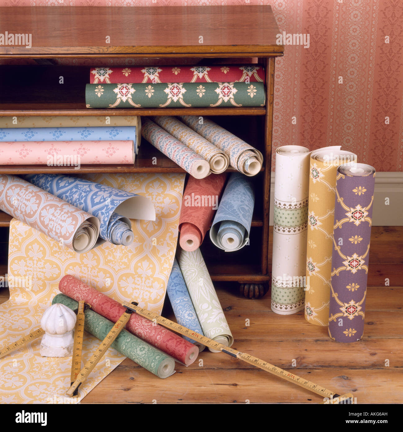 Rolls Of Wallpaper High Resolution Stock Photography and Images - Alamy