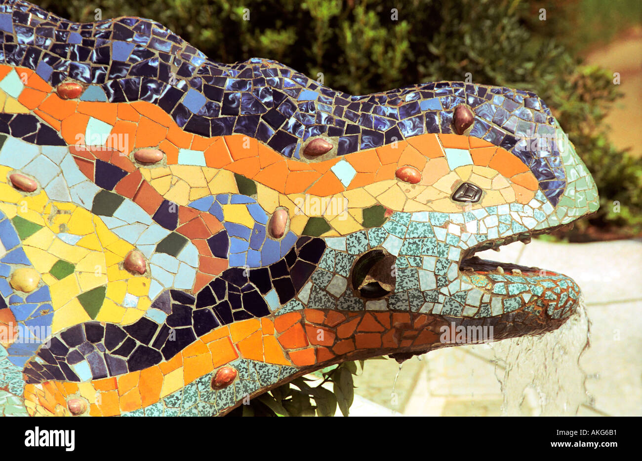 Mosaic lizard at antoni gaudis parc guell hi-res stock photography and ...