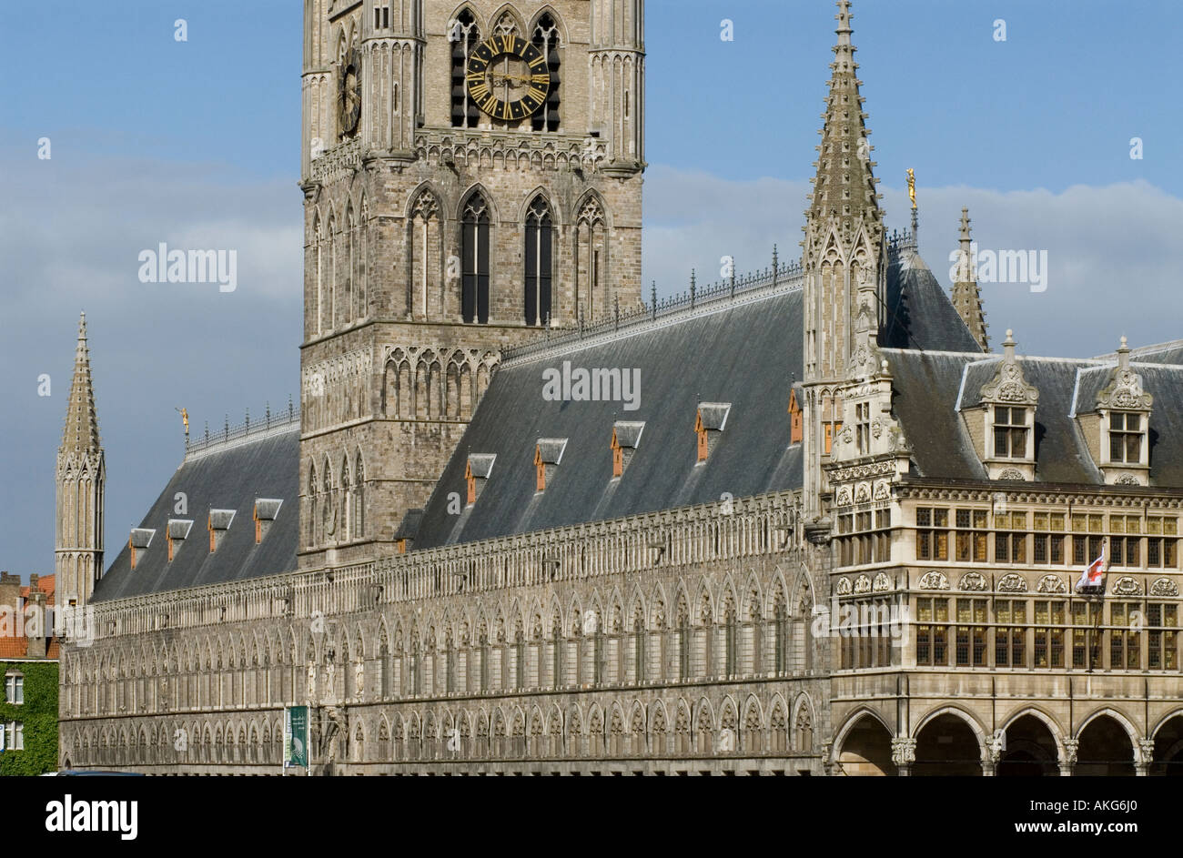 The re-built Cloth Hall which houses the Flanders Fields Museum in ...