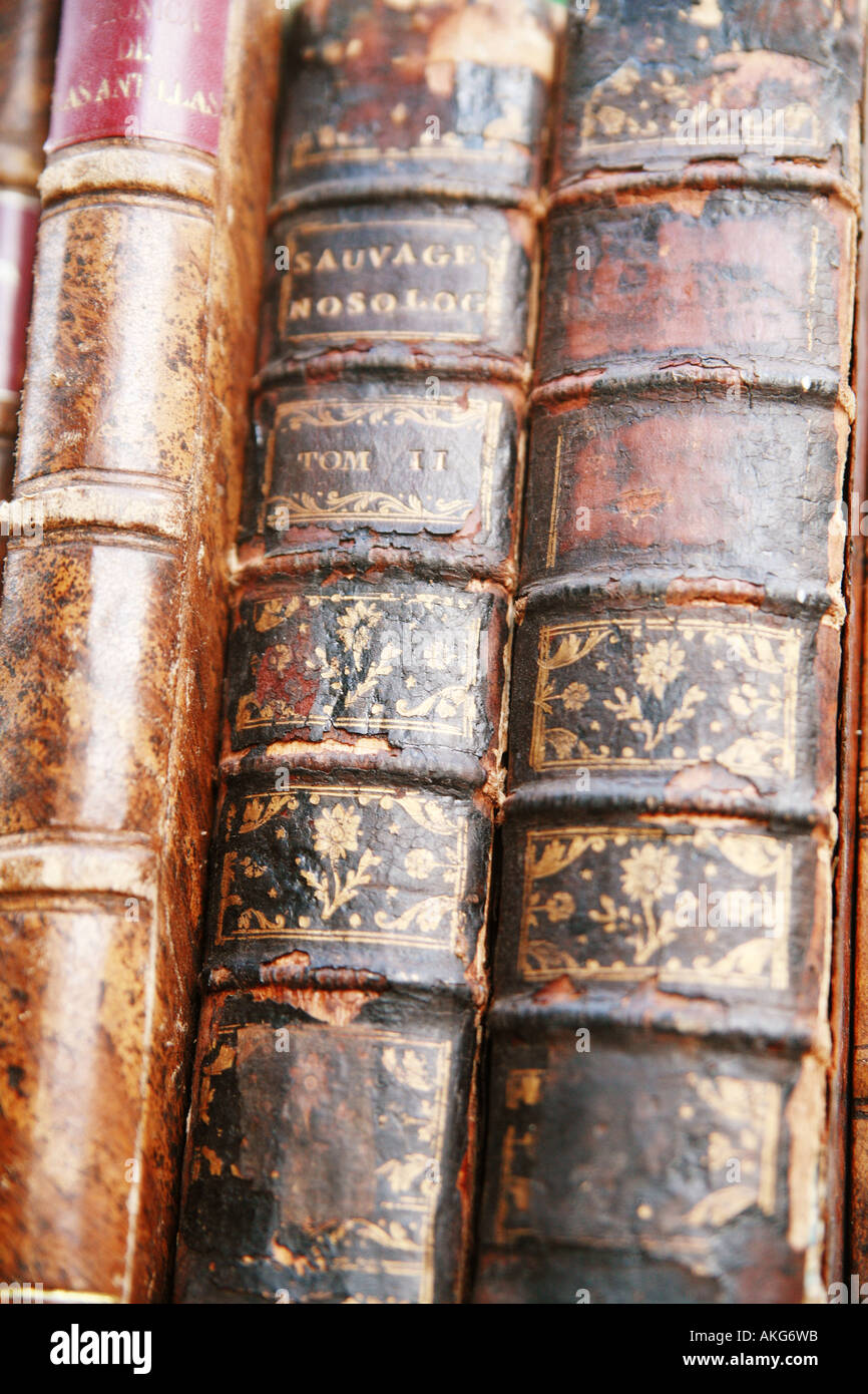 Old science fiction book covers hi-res stock photography and images - Alamy