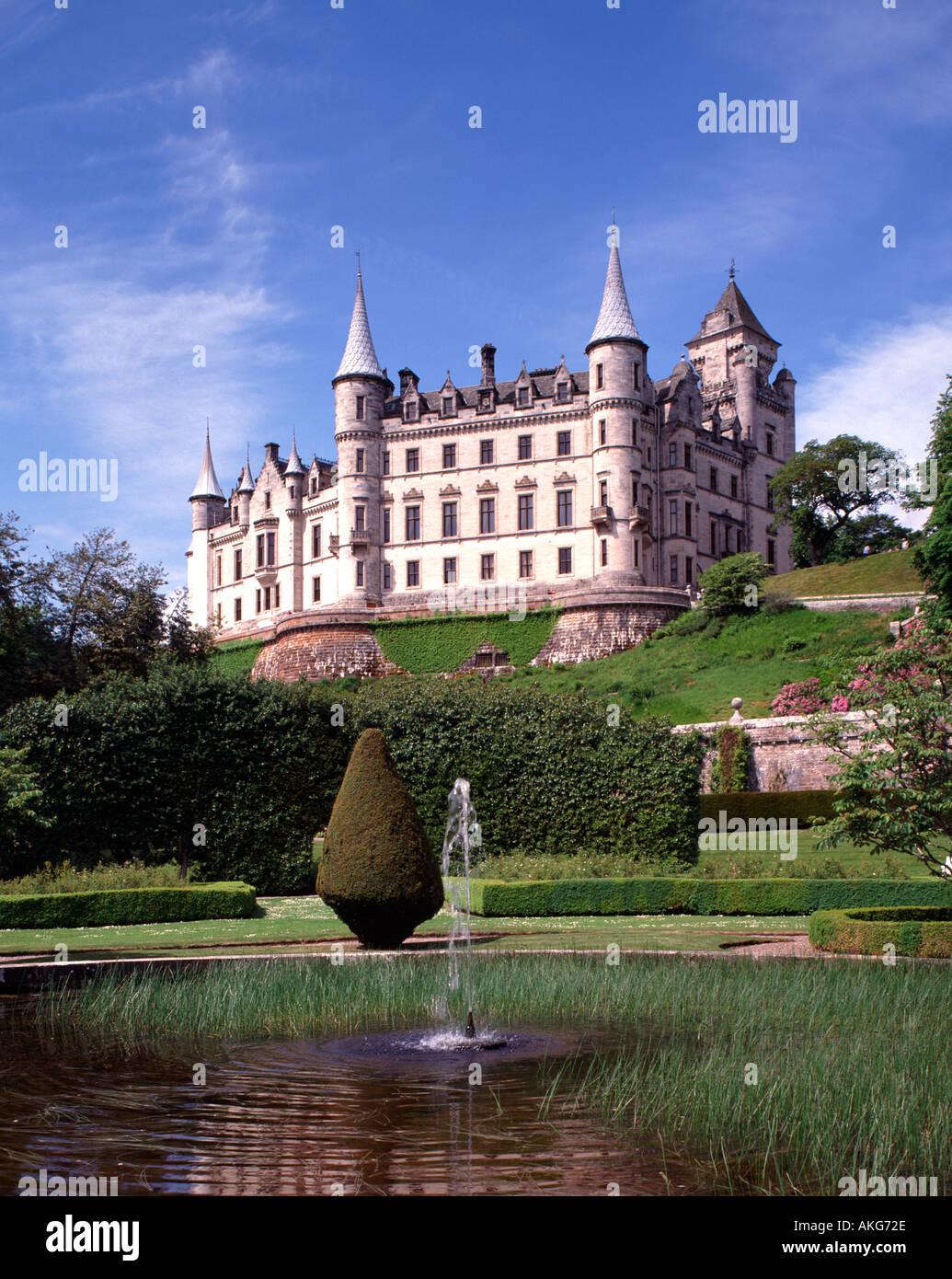 Dunrobin Castle, Sutherland, Scotland, UK Stock Photo - Alamy