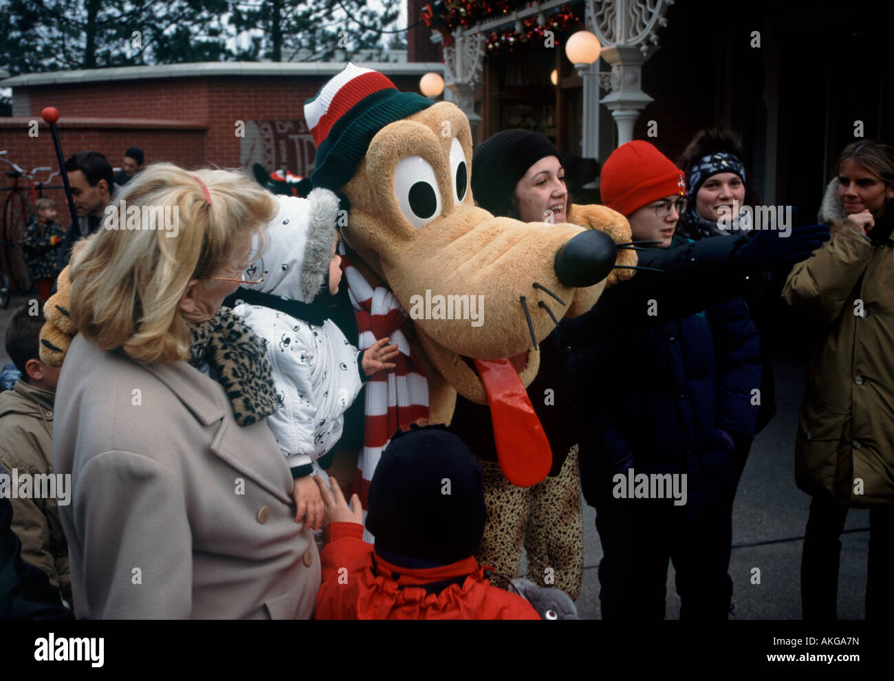 Disneyland pluto disney character hi-res stock photography and images ...
