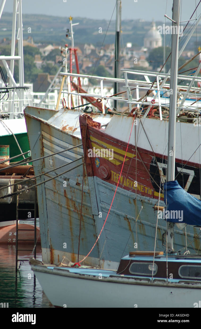 Bow mooring fishing trawler in hi-res stock photography and images - Alamy