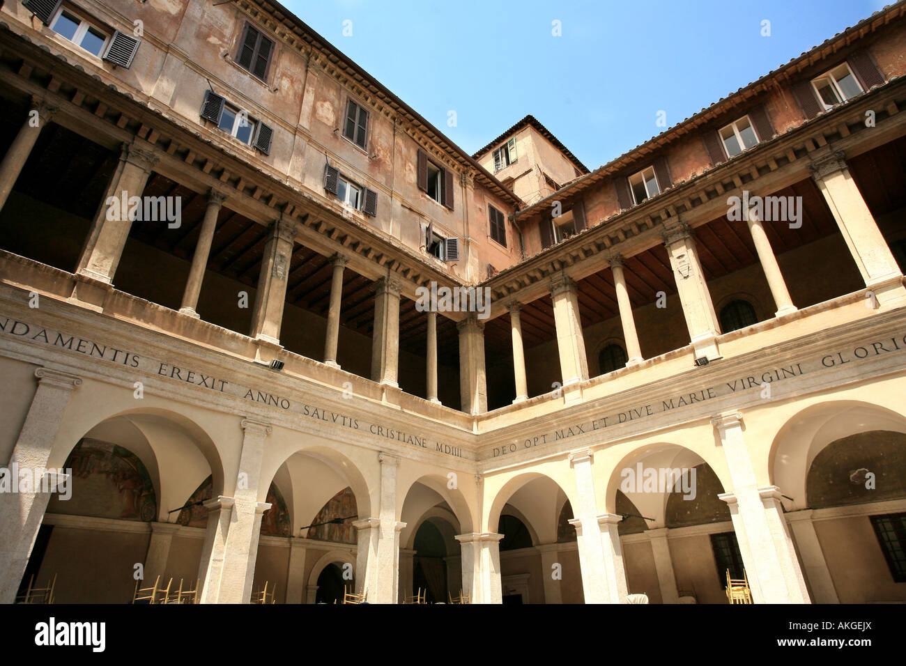 Bramante Cloister, Rione Ponte district, Rome, Italy Stock Photo - Alamy
