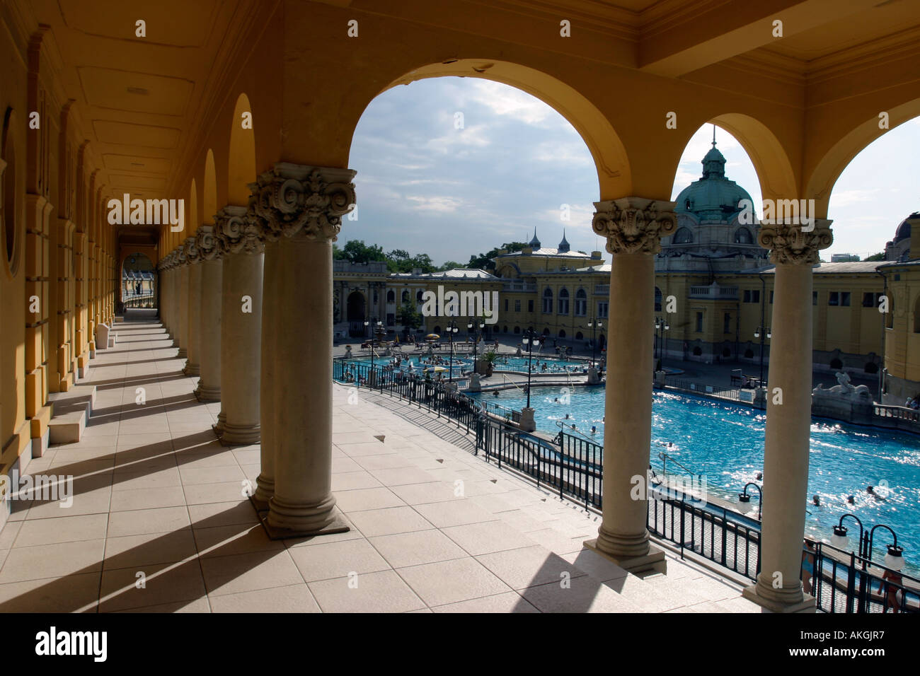 Budapest bath man hi-res stock photography and images - Alamy