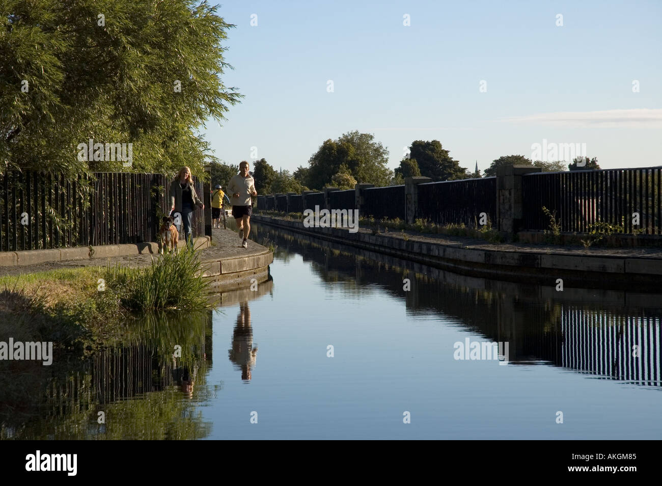 Slateford aqueduct hi-res stock photography and images - Alamy