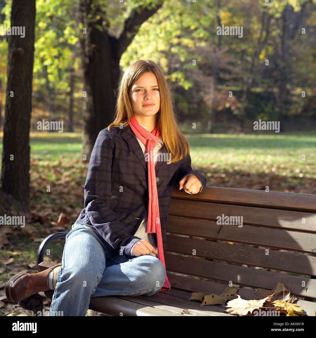 Outdoor portrait of teenage girl Stock Photo - Alamy