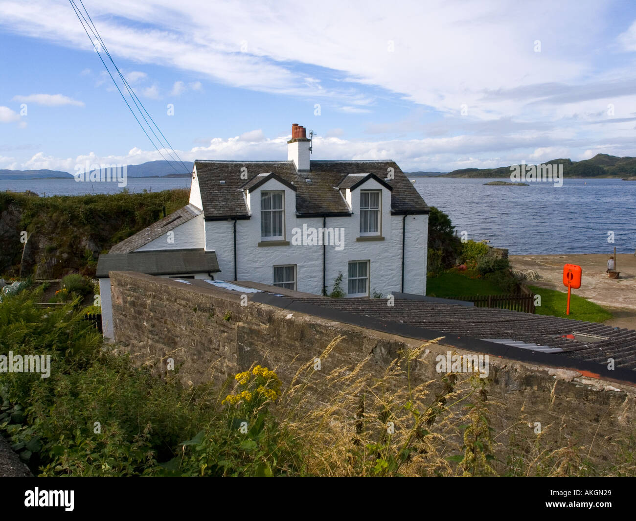 Crinan harbour boats hi-res stock photography and images - Alamy
