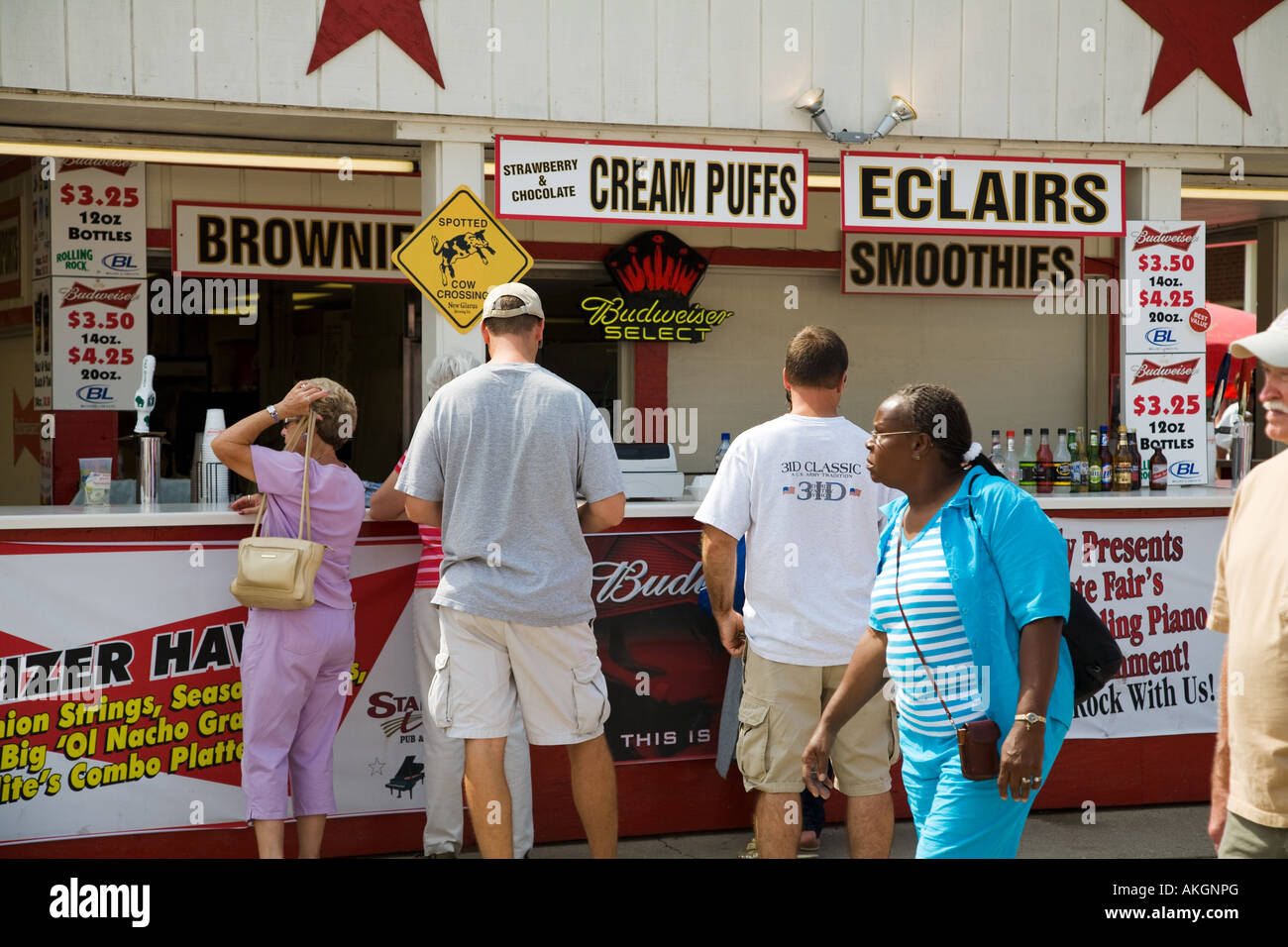 WISCONSIN Milwaukee Booth selling beer cream puffs eclairs and ...