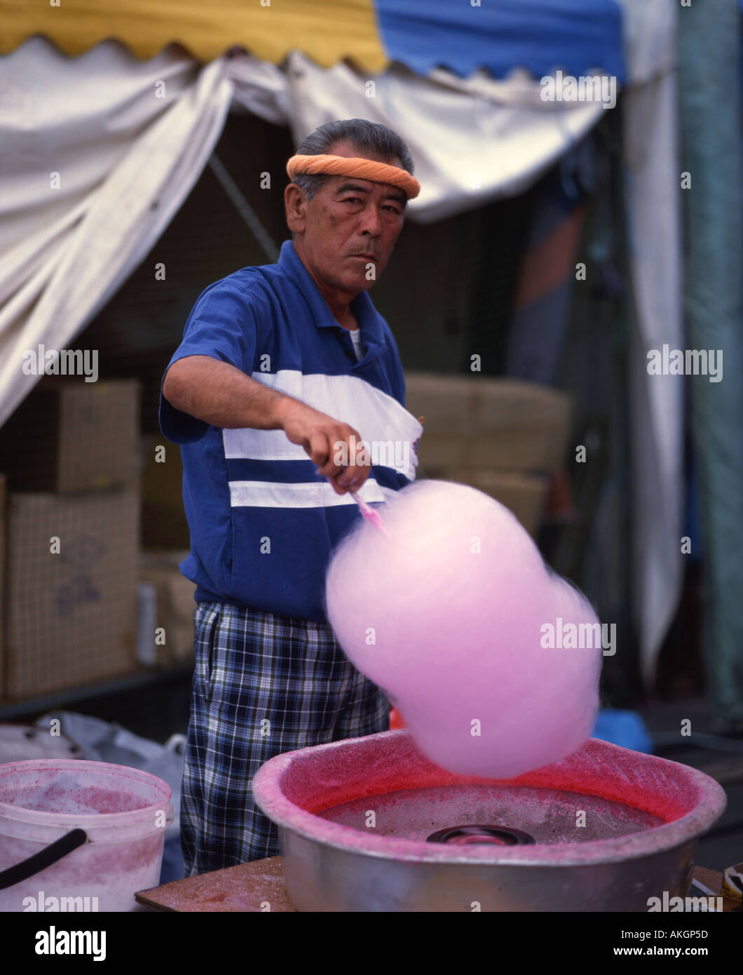 Asian man making candy hi-res stock photography and images - Alamy