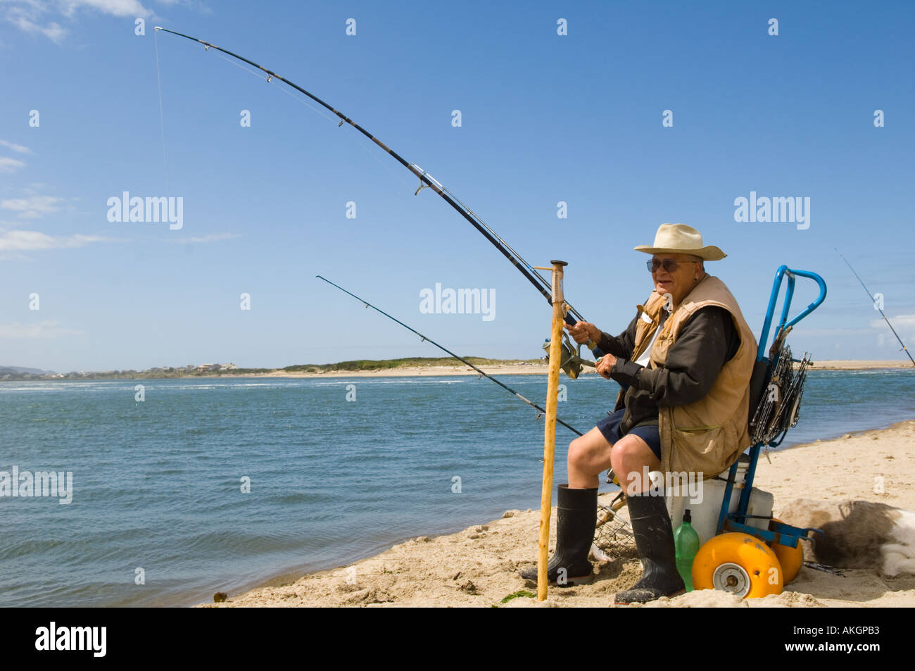 Bill Paterek inventor of Crab Max catching Dungeness Crab at Siletz Bay ...