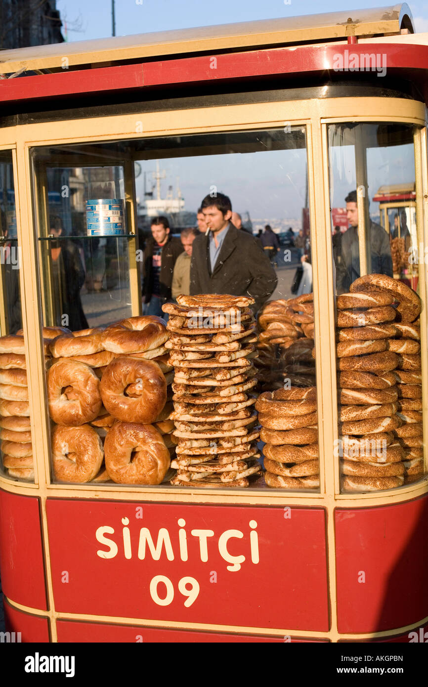 Turkey, Istanbul, bread salesman Stock Photo - Alamy