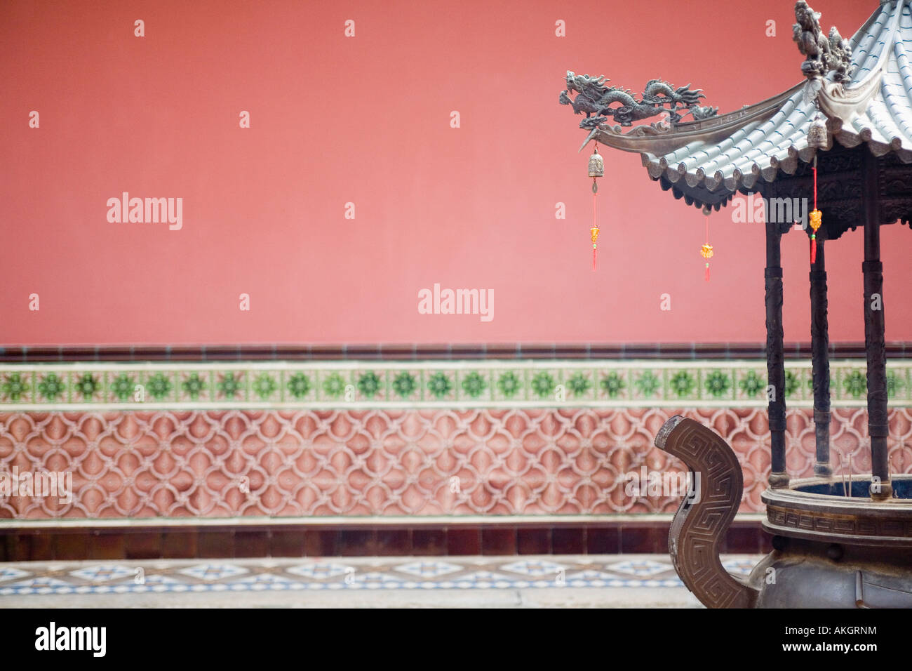 Decorative urn in a temple hi-res stock photography and images - Alamy